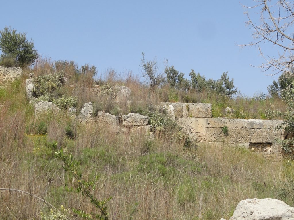 Isthmia – The Rockpile Project